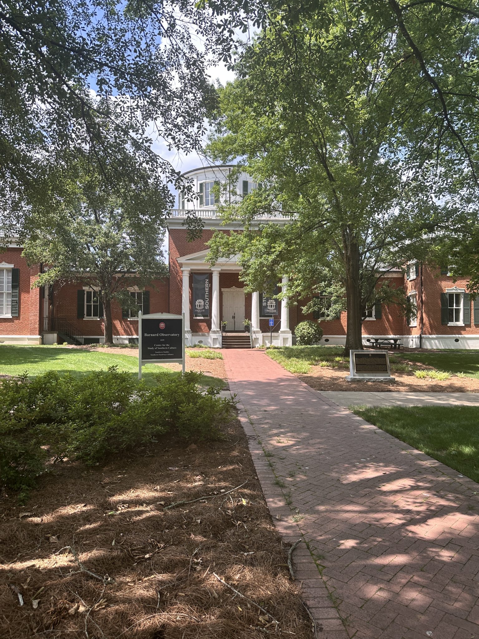 Getting To Know: University of Mississippi aka 'Ole Miss' - Educated Quest